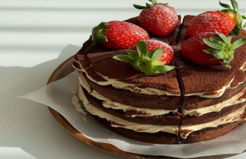 A Guide to Cake Emulsifiers